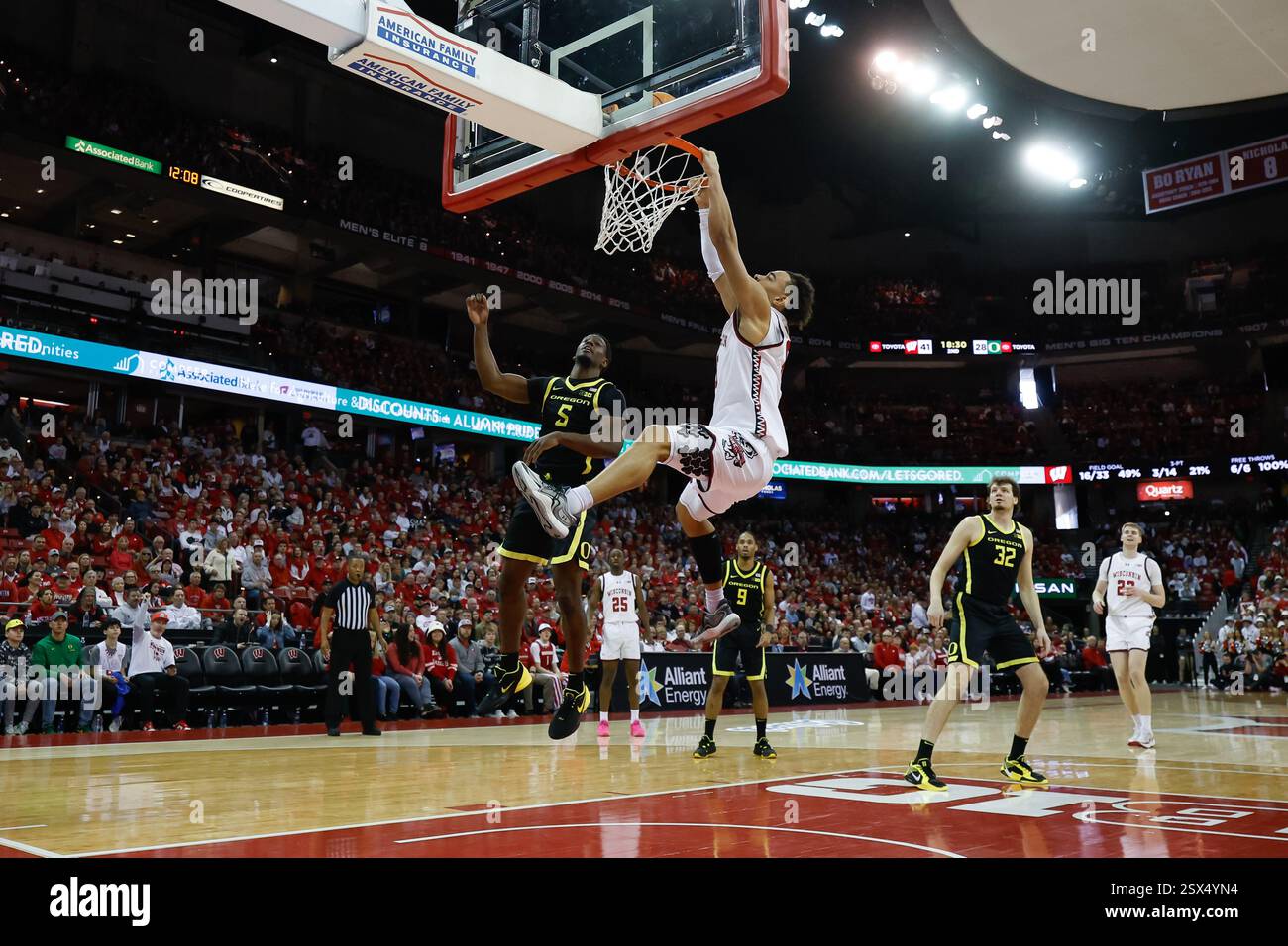 February 22, 2025: Wisconsin Badgers guard John Tonje (9) misses a dunk ...
