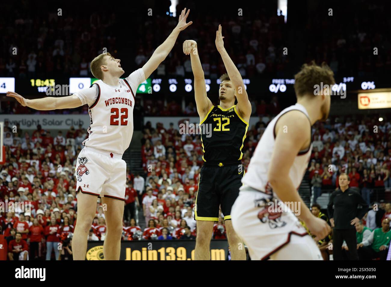 February 22, 2025: Oregon Ducks center Nate Bittle (32) makes a 3 point shot during the NCAA ...