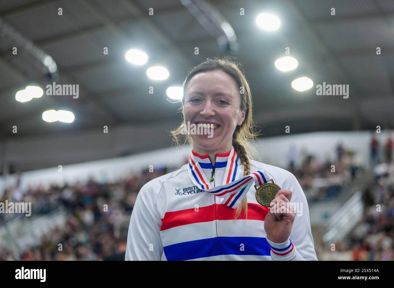 Anna Morris poses with her Gold medal after breaking the world record ...