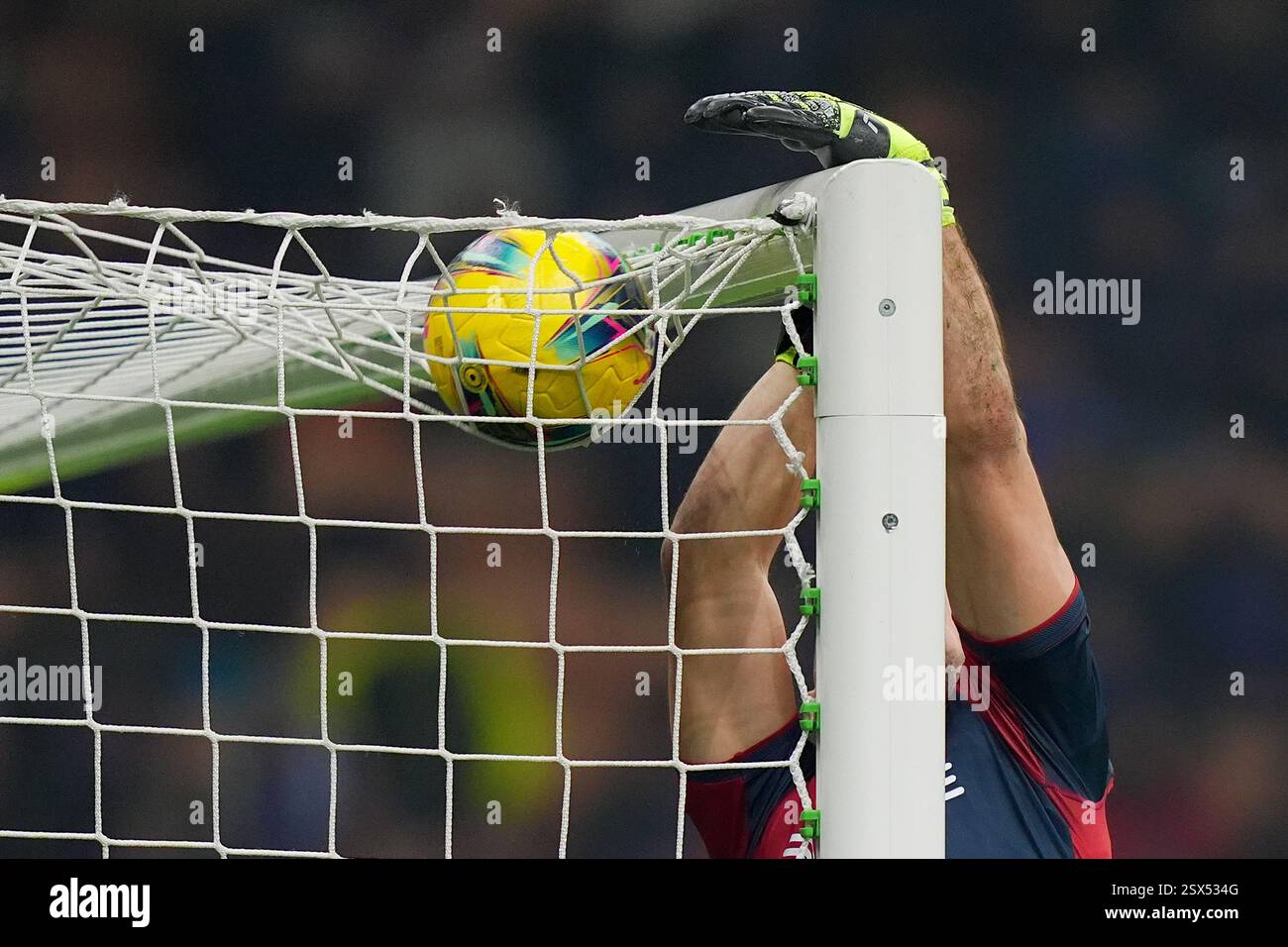 Genoa's goalkeeper Nicola Leali during the Serie A soccer match between ...
