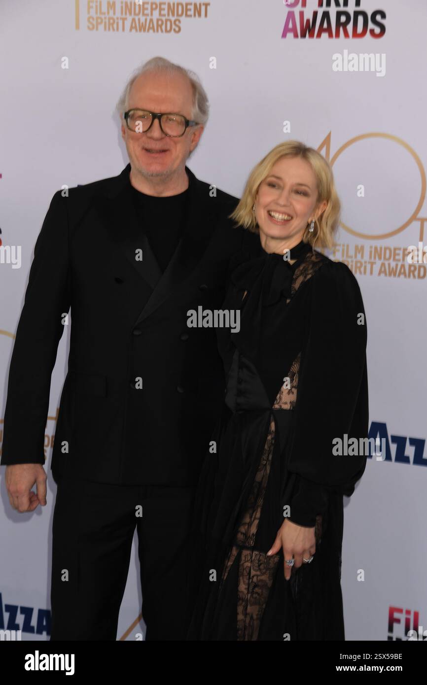 Santa Monica, California, USA. 22nd Feb, 2025. Carrie Coon & Tracy ...