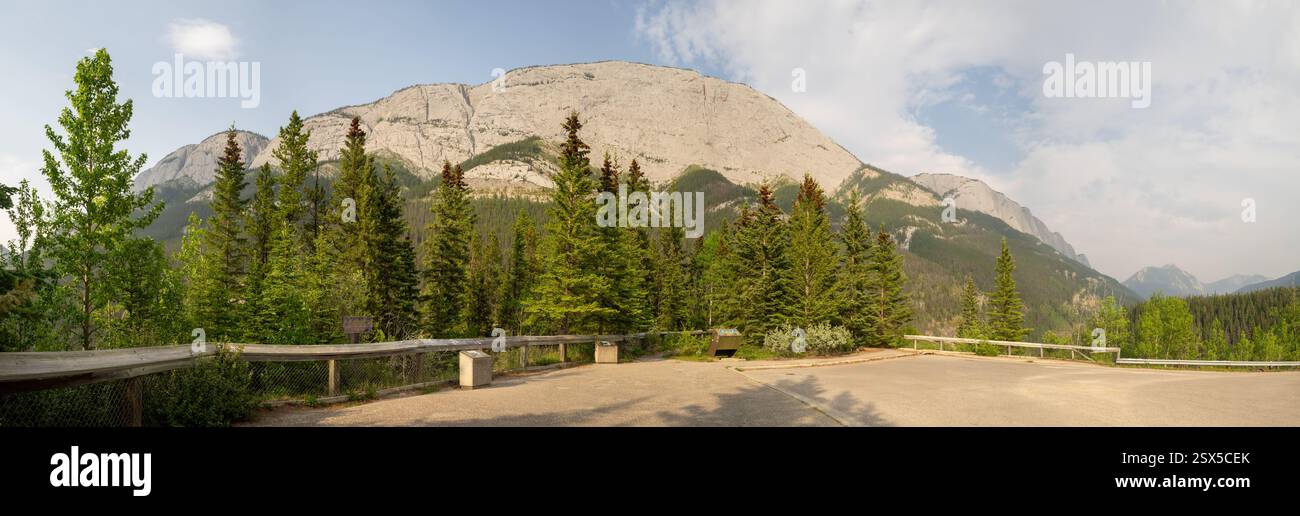 Rocky ridge alberta hi-res stock photography and images - Alamy