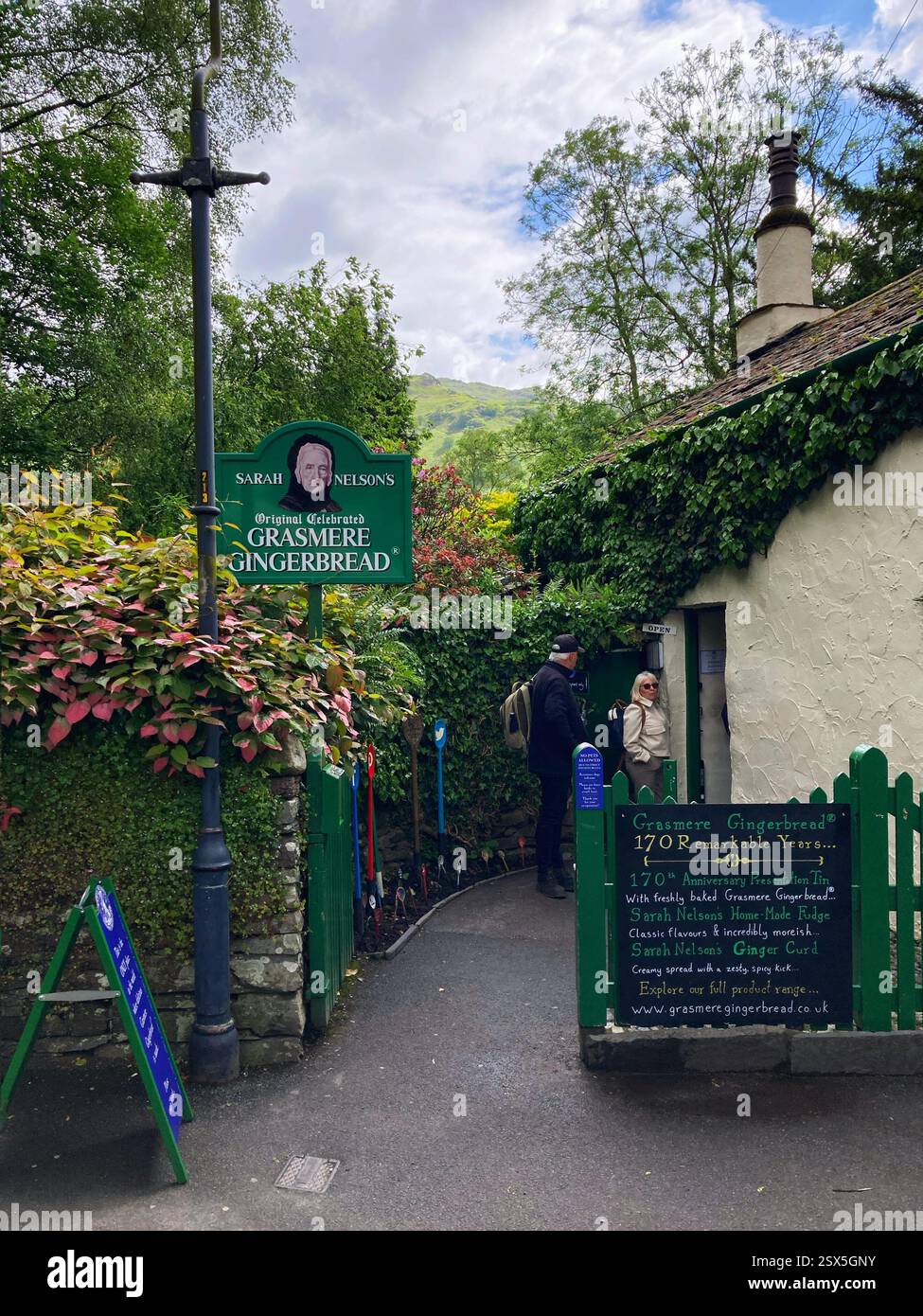 Sarah Nelson's Original Celebrated Grasmere Gingerbread, Grasmere, Lake ...