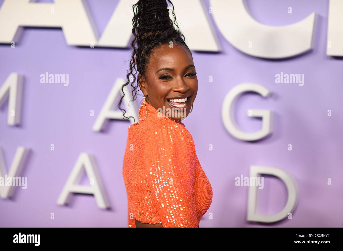 Shanola Hampton Arrives At The 56th Naacp Image Awards On Saturday Feb 4858