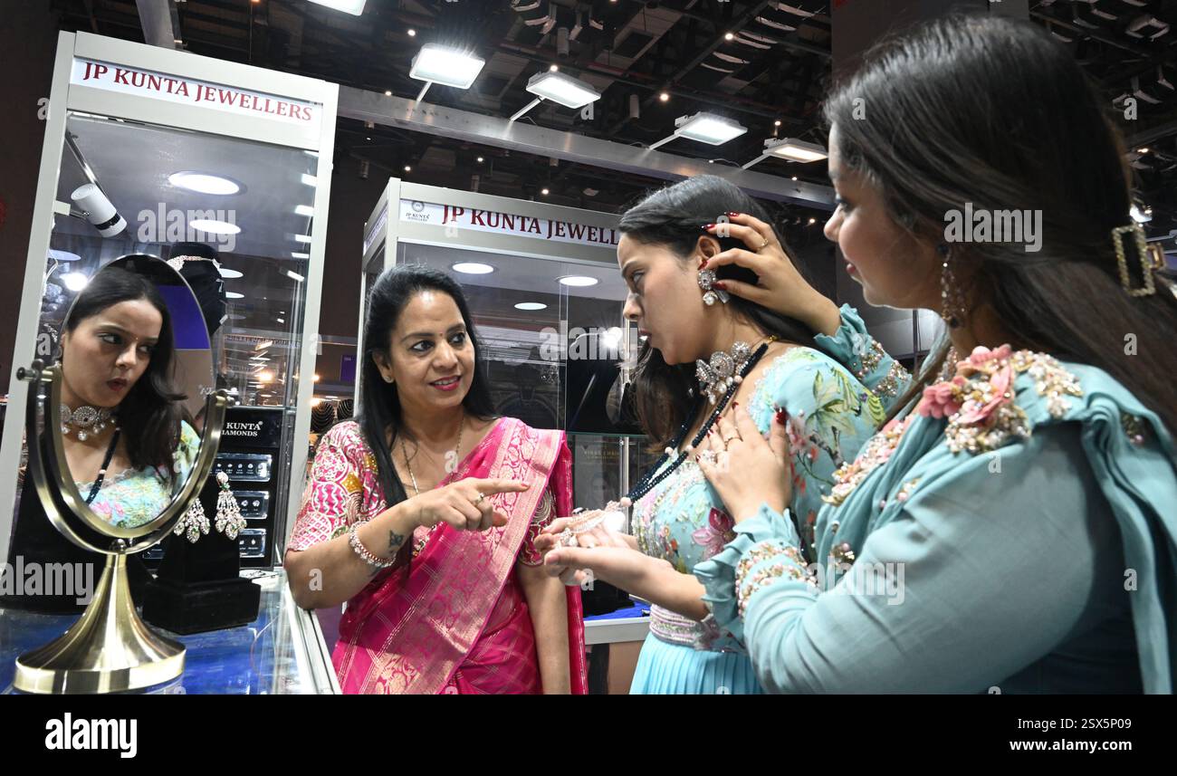 New Delhi, India. 22nd Feb, 2025. NEW DELHI, INDIA - FEBRUARY 22: Models seen posing for a ...