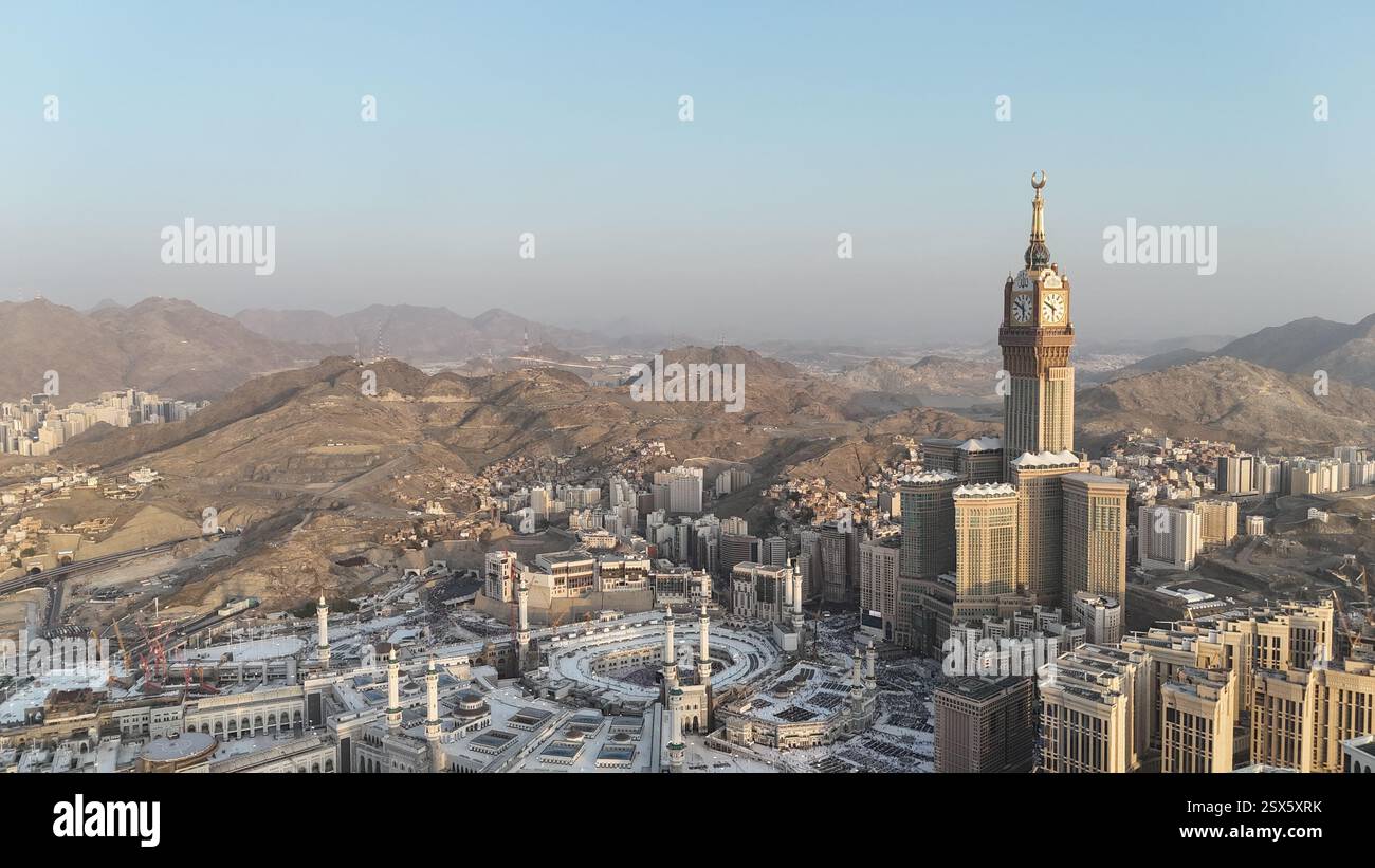 Mecca , Saudi Arabia Mars 30 2024: Makkah city Streets hotels and ...