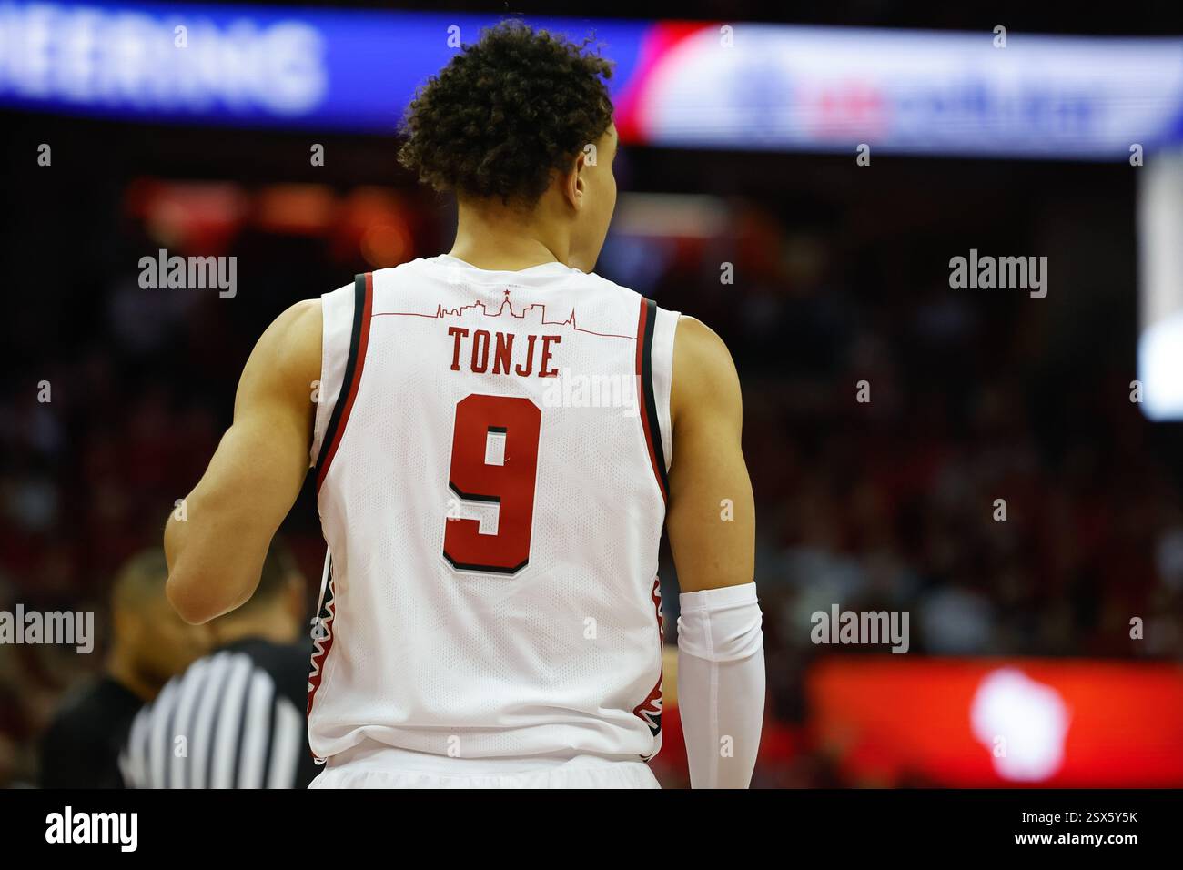 February 22, 2025: Wisconsin Badgers guard John Tonje (9) during the ...