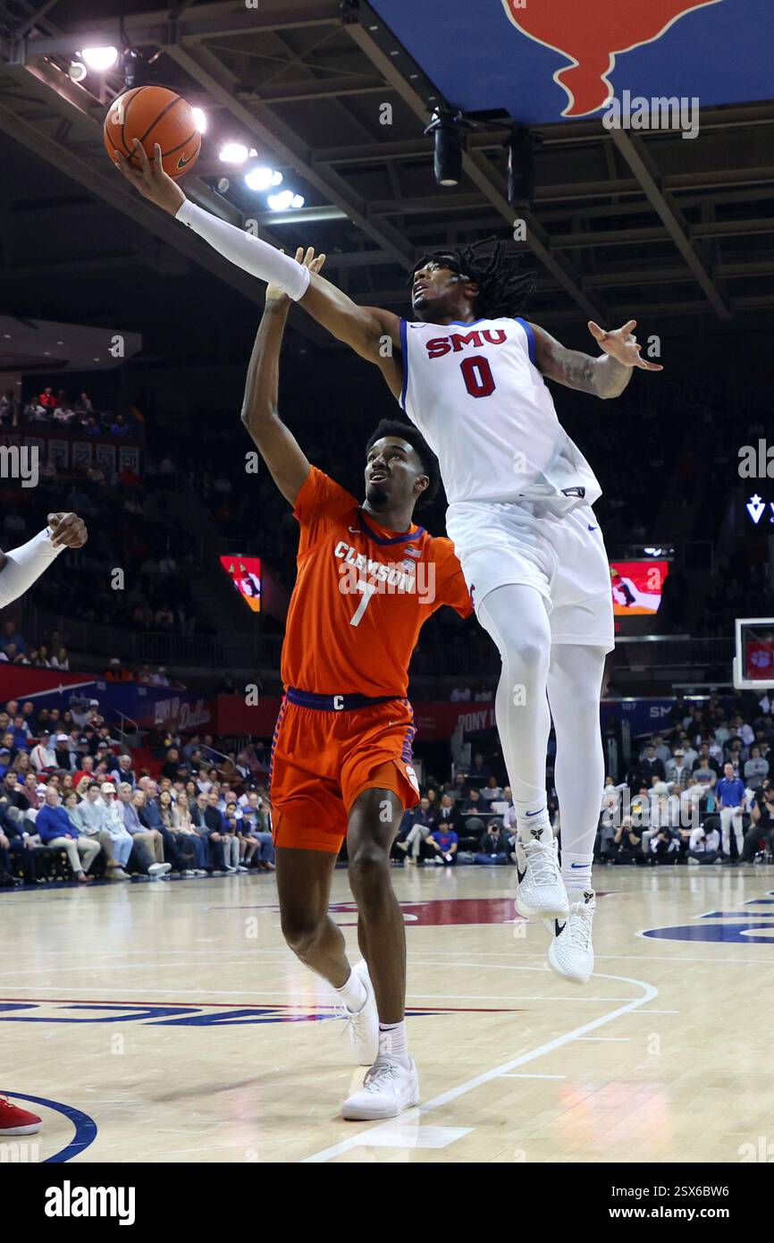 Southern Methodist guard B.J. Edwards (0) shoots over Clemson forward ...