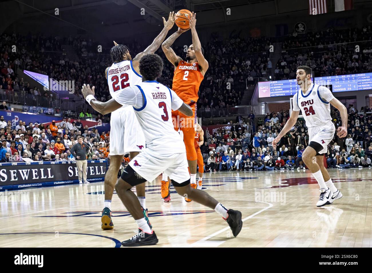 February 22, 2025, Dallas, Texas, USA: Clemson Tigers guard DILLON ...