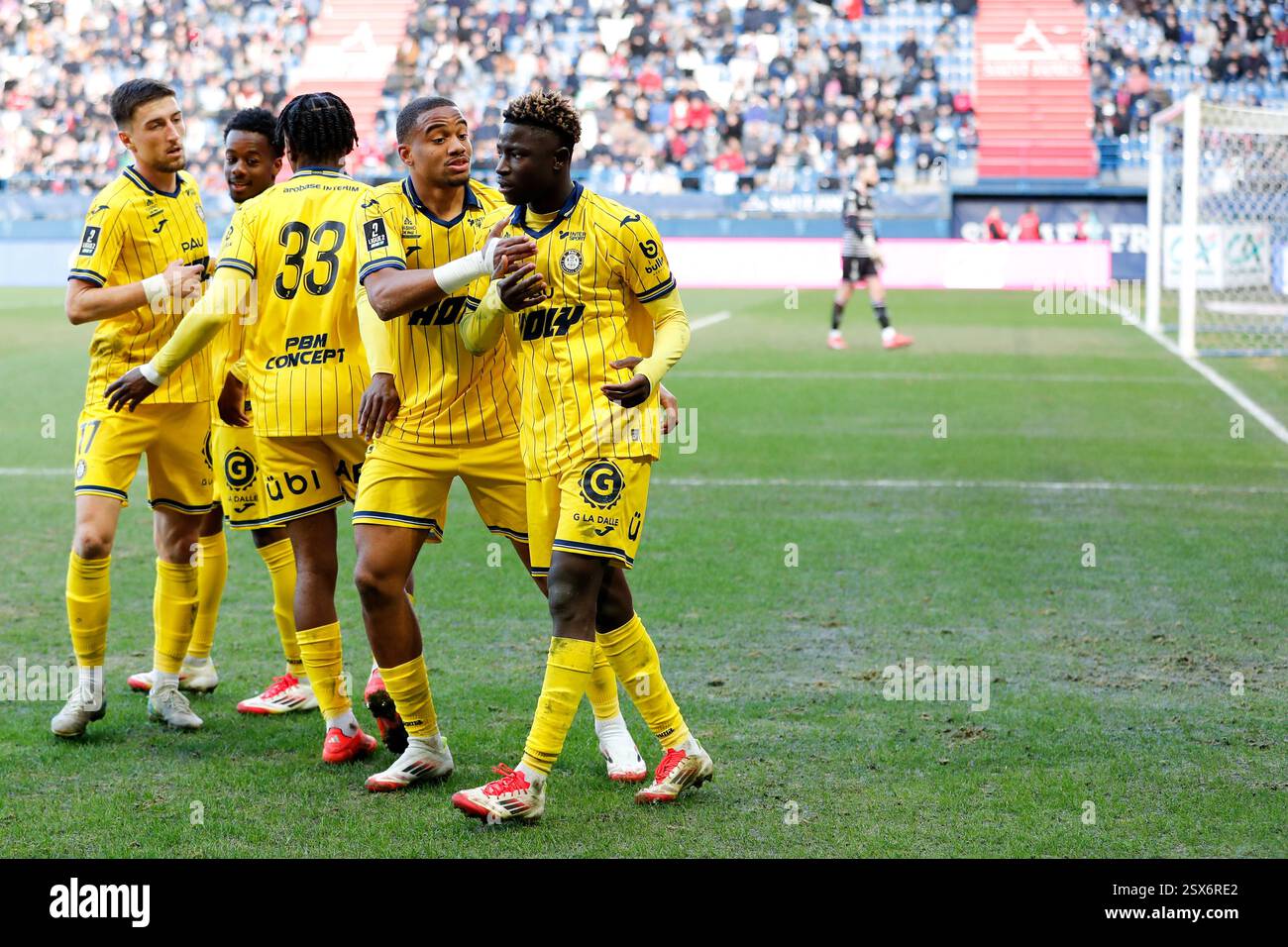 07 Tairyk ARCONTE (pau) - 09 Pathe MBOUP (pau) during the Ligue 2 BKT ...