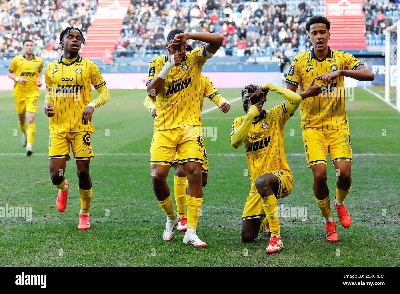 33 Joseph KALULU (pau) - 06 Oumar NGOM (pau) - 07 Tairyk ARCONTE (pau ...