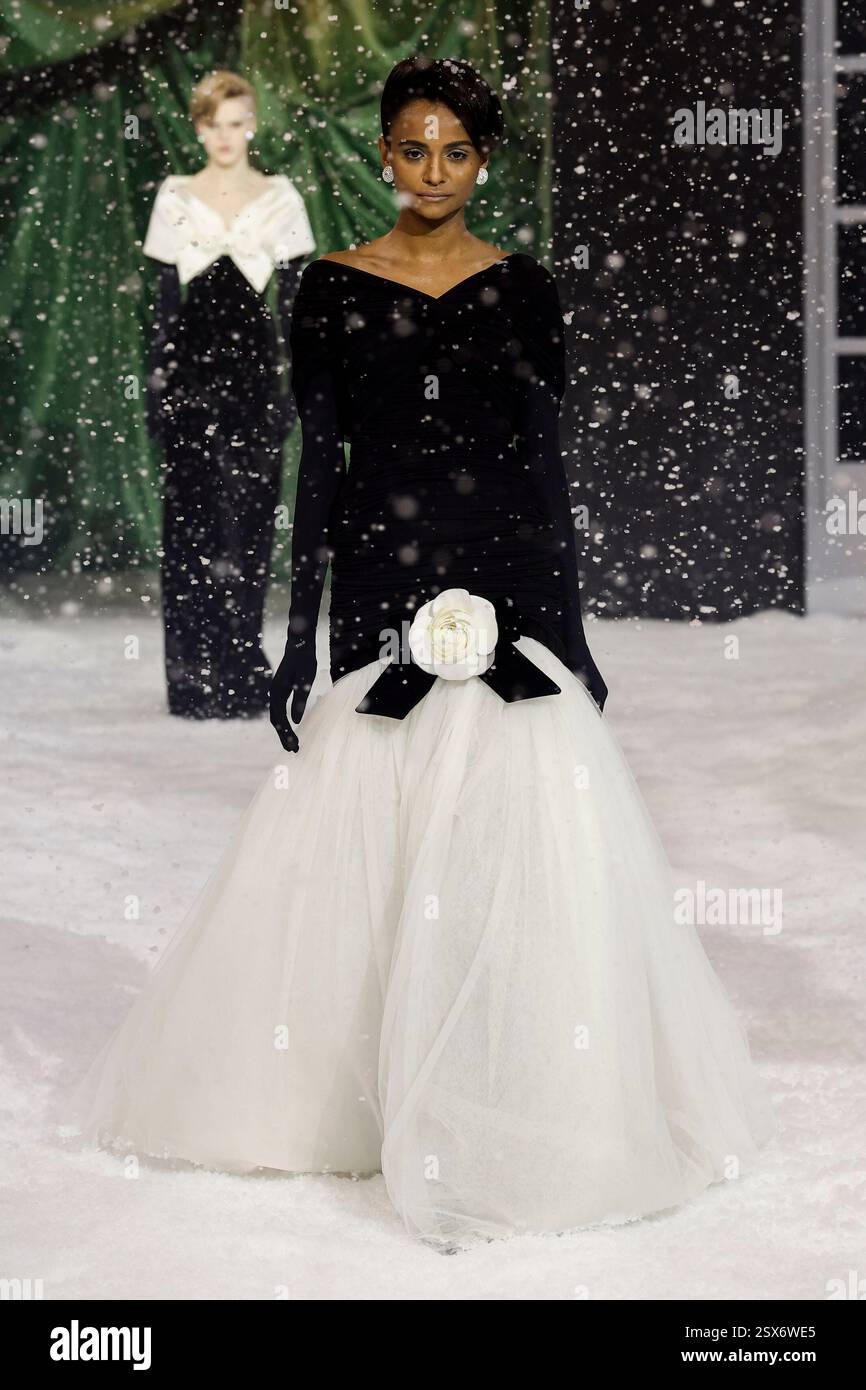 RICHARD QUINN Autumn-Winter 2025 runway during London Fashion Week on ...