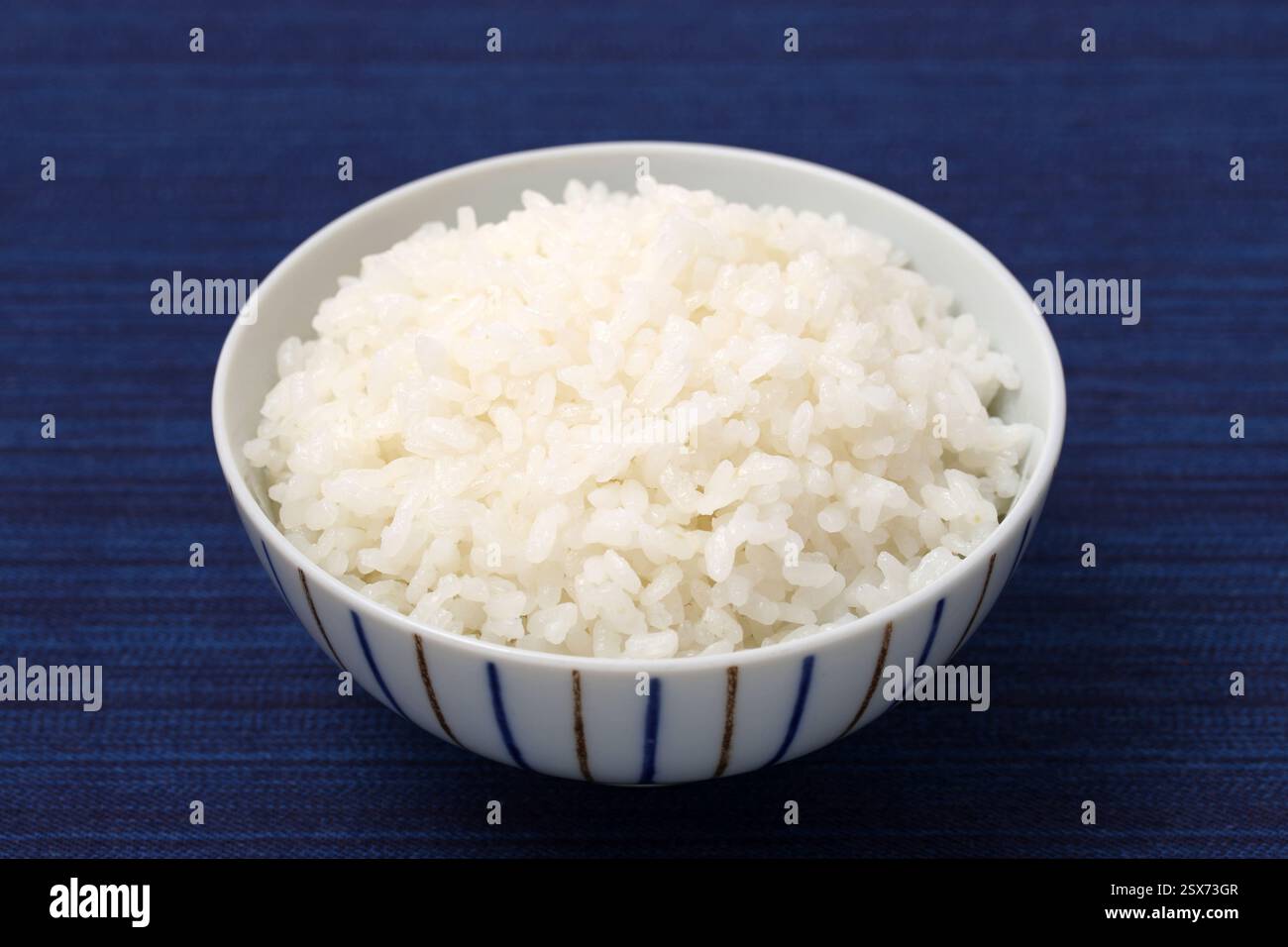 Traditional japanese koshihikari rice hi-res stock photography and ...