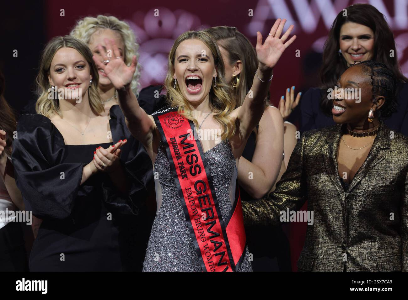 Miss Germany Awards Finale 2025 Frisch gekürte Miss Germany 2025 ...