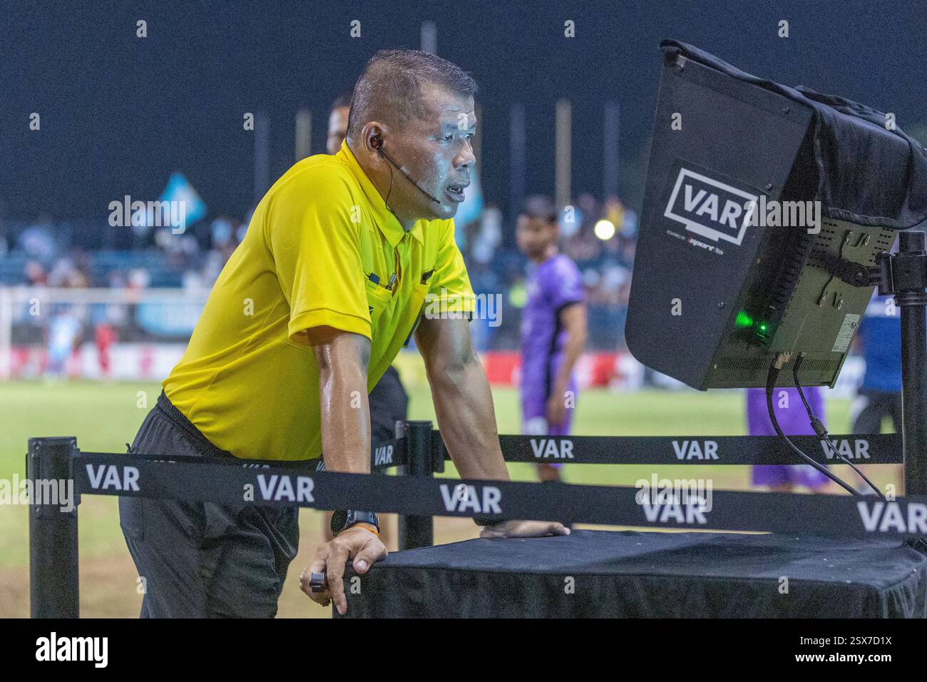 PATTAYA, THAILAND - FEBRUARY 15: Referee Somkhid Sarapim discusses a ...