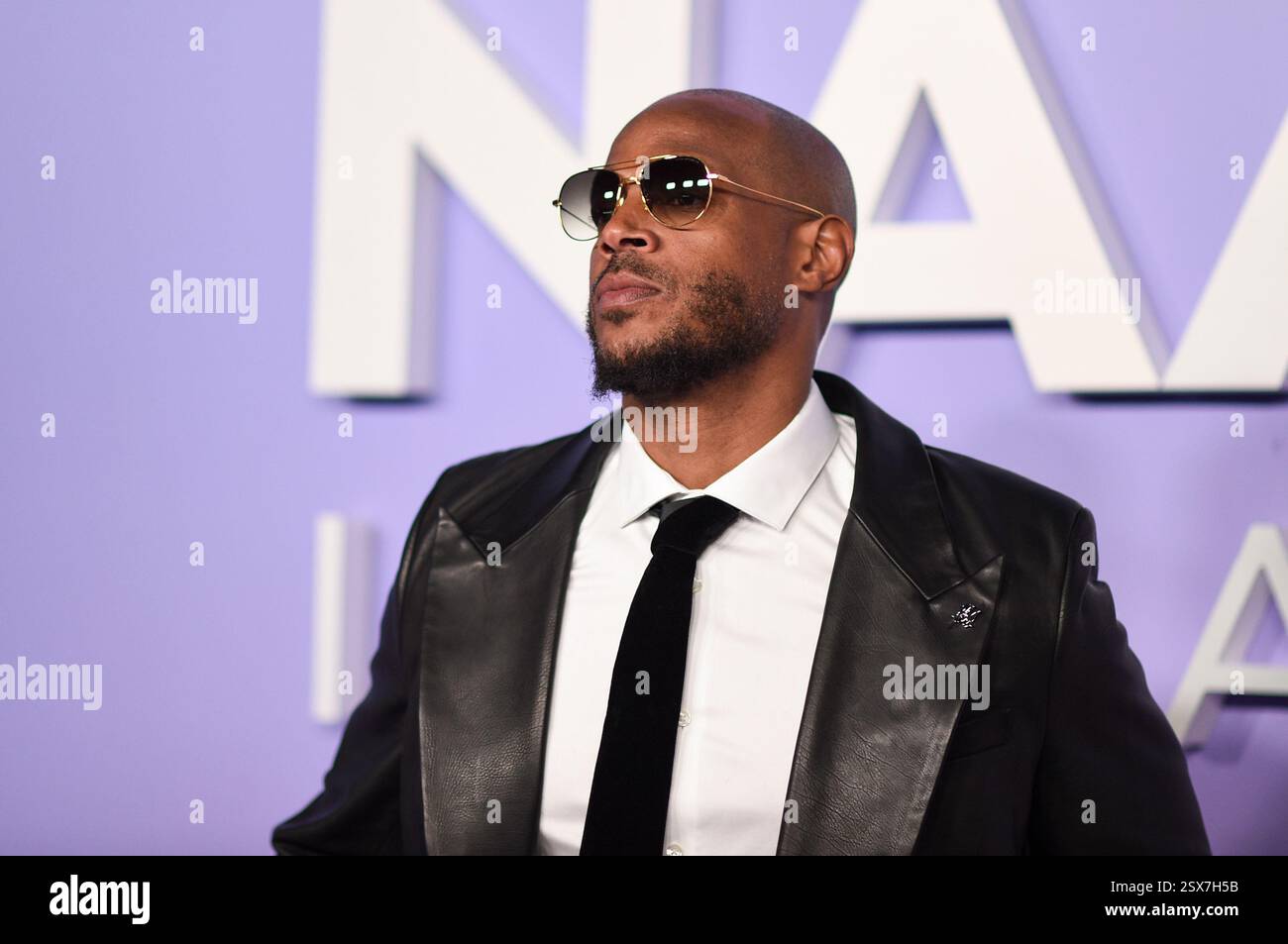 Marlon Wayans arrives at the 56th NAACP Image Awards on Saturday, Feb ...