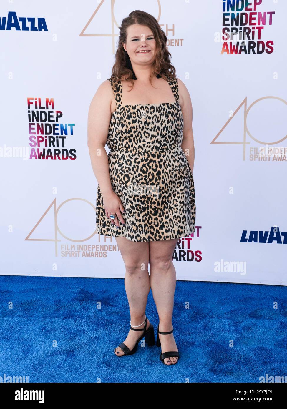 Los Angeles, USA. 22nd Feb, 2025. Michelle McLeod walking on the red ...