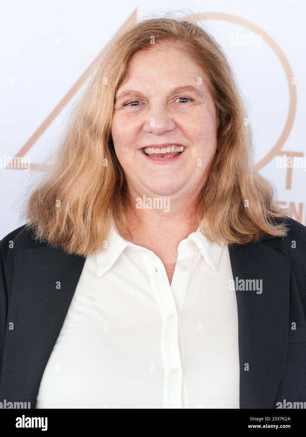 Los Angeles, USA. 22nd Feb, 2025. Anne McCabe walking on the red carpet ...