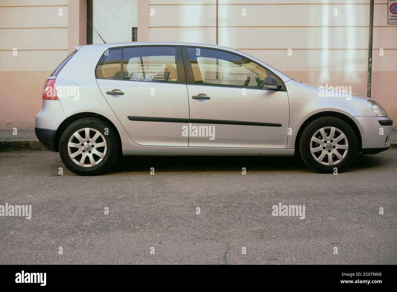 Cremona, Italy February 9th 2025 Silver Volkswagen Golf Mk5 parked on ...