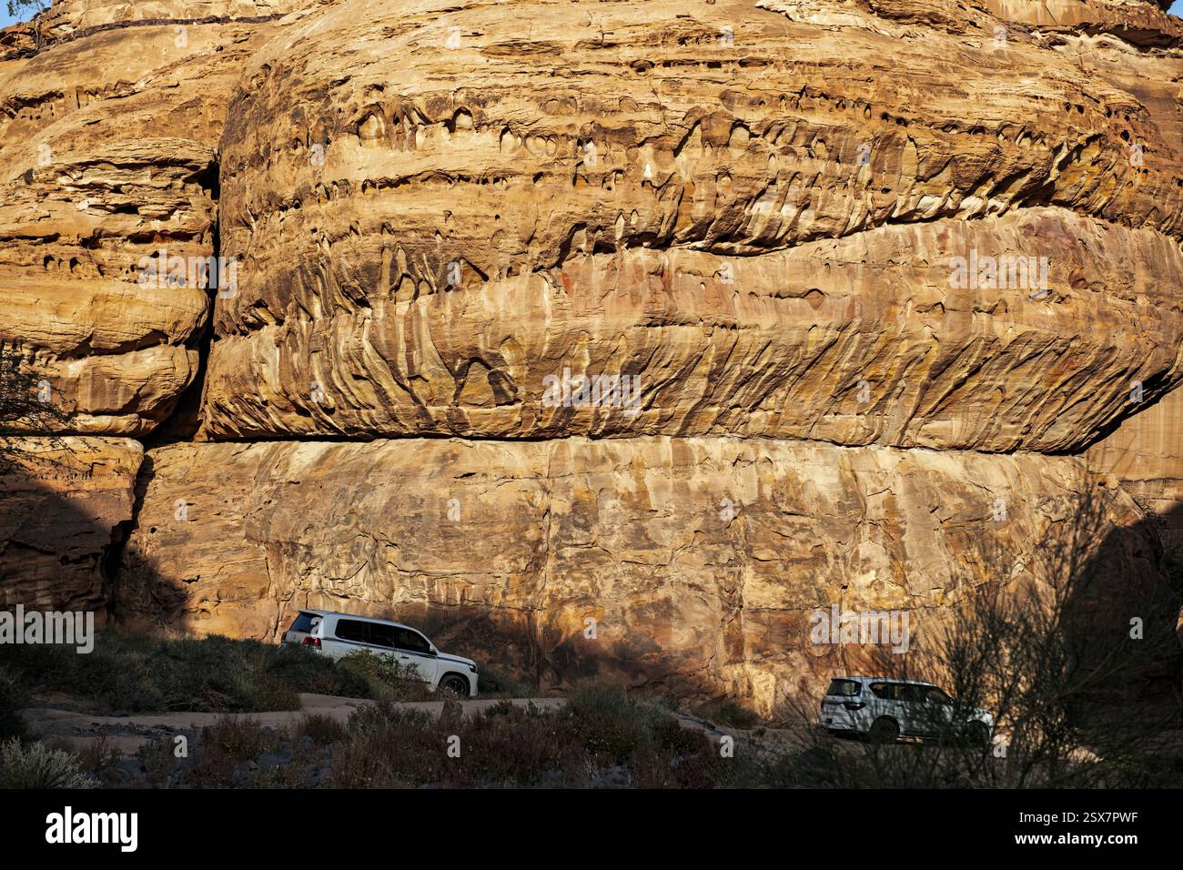 Jeep tour on a sandy track to Madakheel Gorge in Sharaan National Park ...