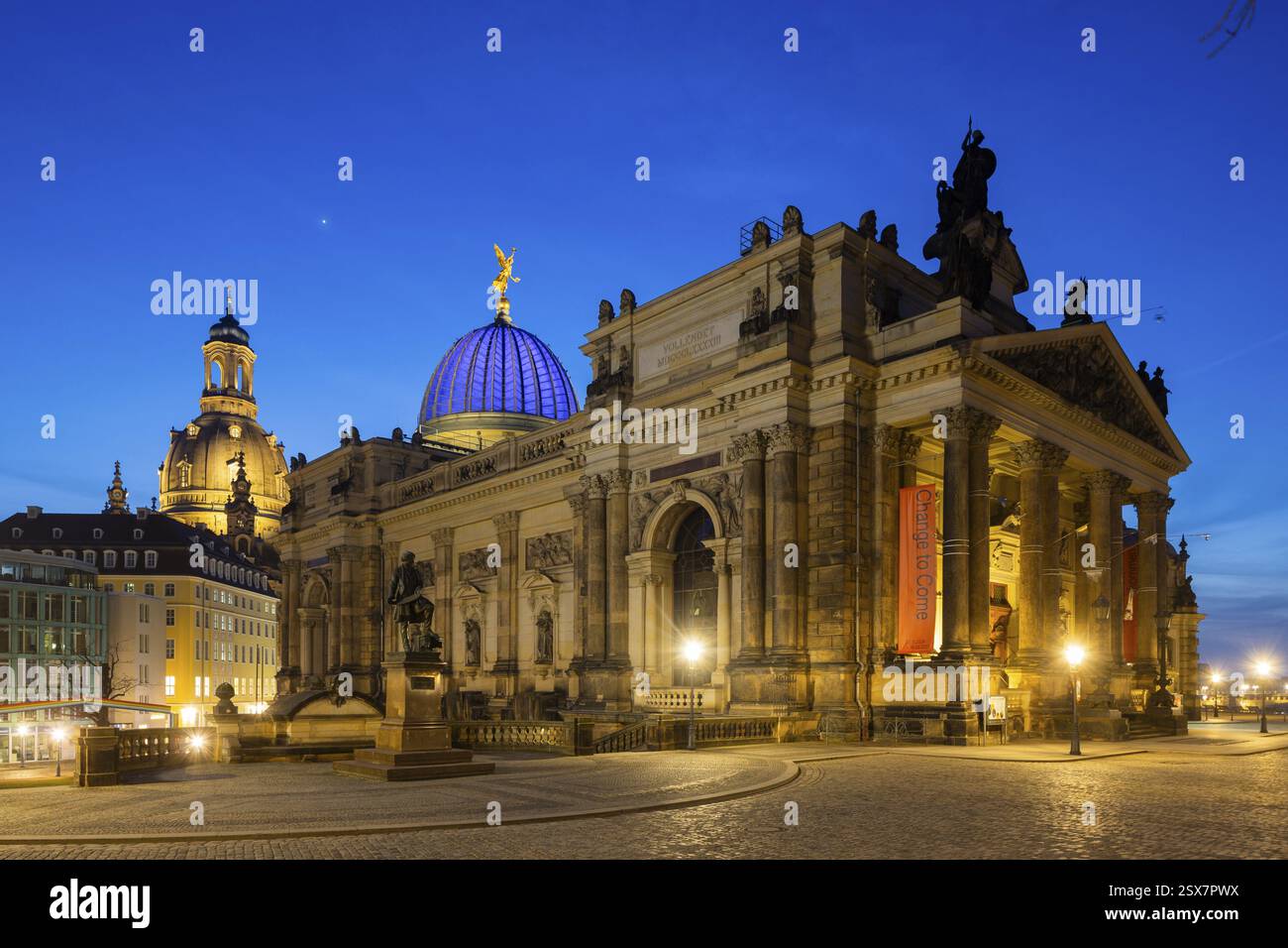 Bruehl's Terrace with Church of Our Lady, Semper Monument, Fama Dome ...