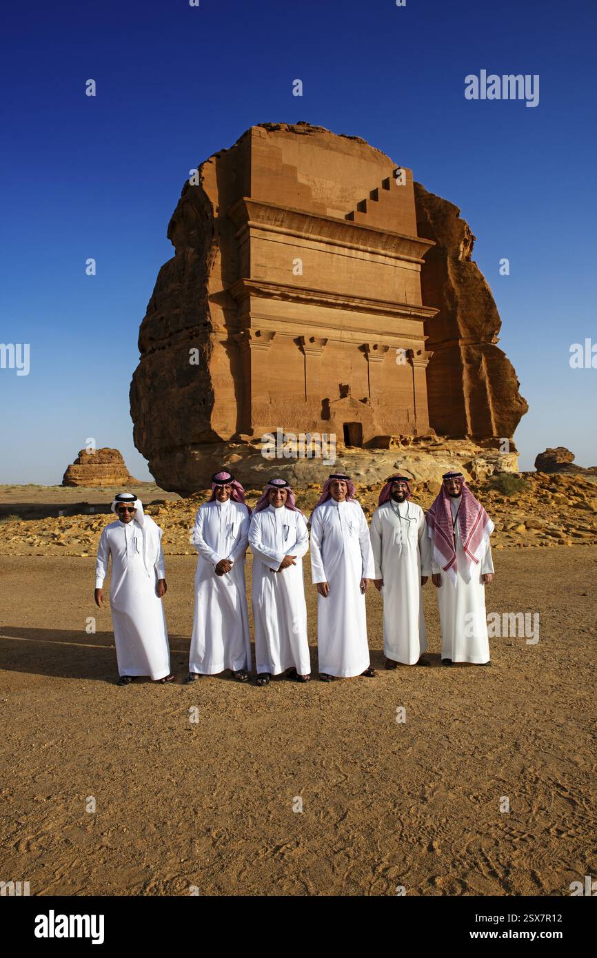 Saudis in front of the tomb of Lihyan, son of Kuza, Unesco site Maidan ...