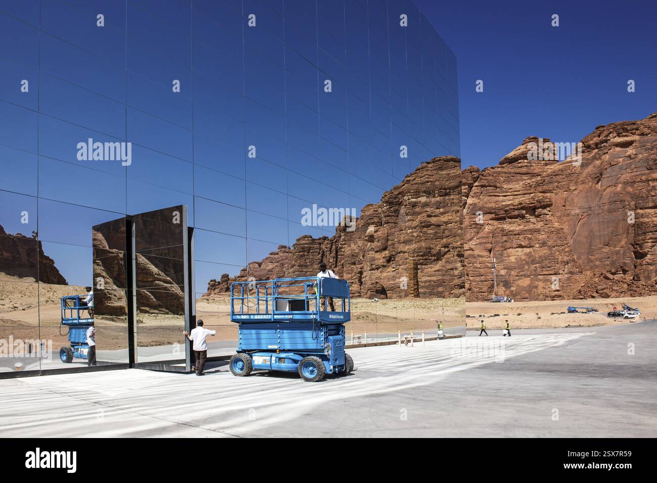 Mirror plaster in front of the Maraya Concert Hall by the Gioforma ...