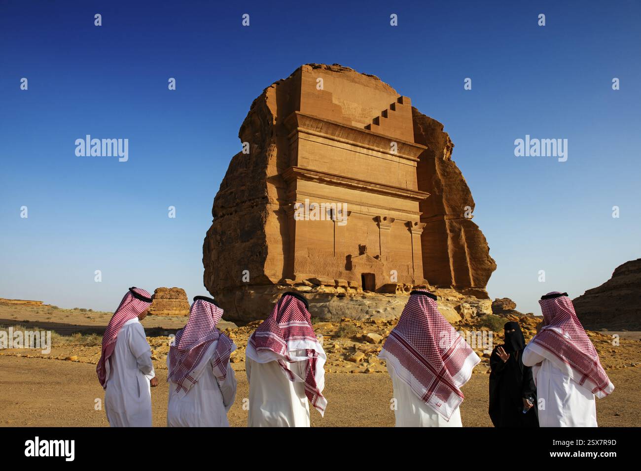 Saudis with female guide, Tomb of Lihyan, son of Kuza, Unesco site ...