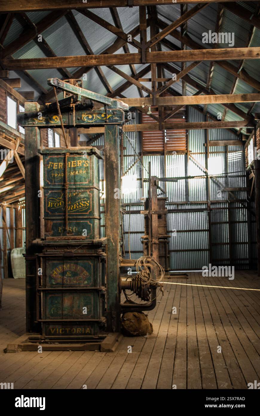 old wool press Stock Photo - Alamy