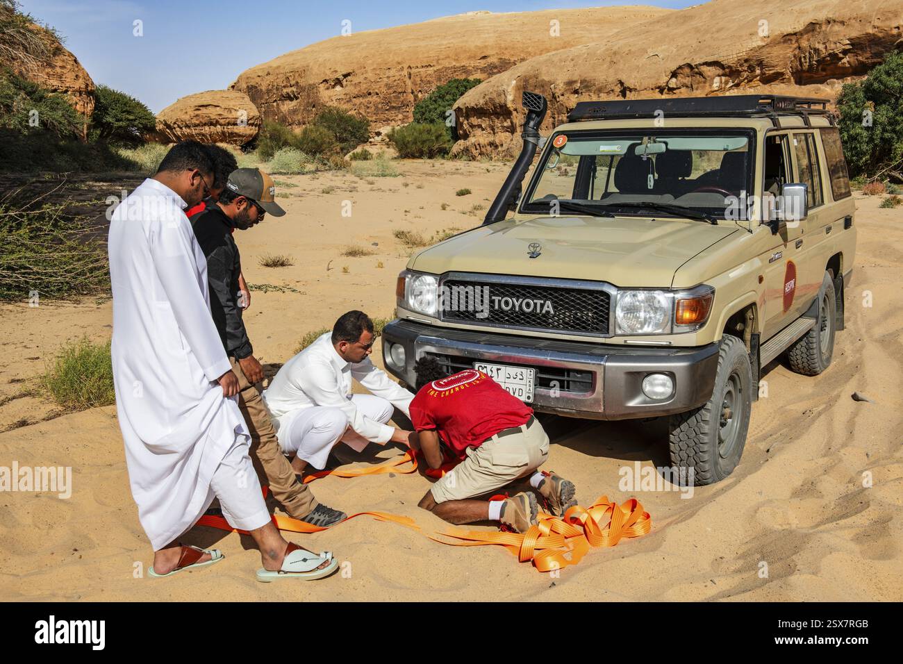 Jeep gets stuck in the sandy track, Madakheel Gorge in Sharaan National ...