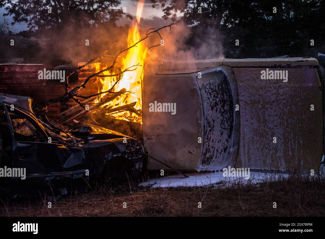 Explosion fire on night hi-res stock photography and images - Alamy
