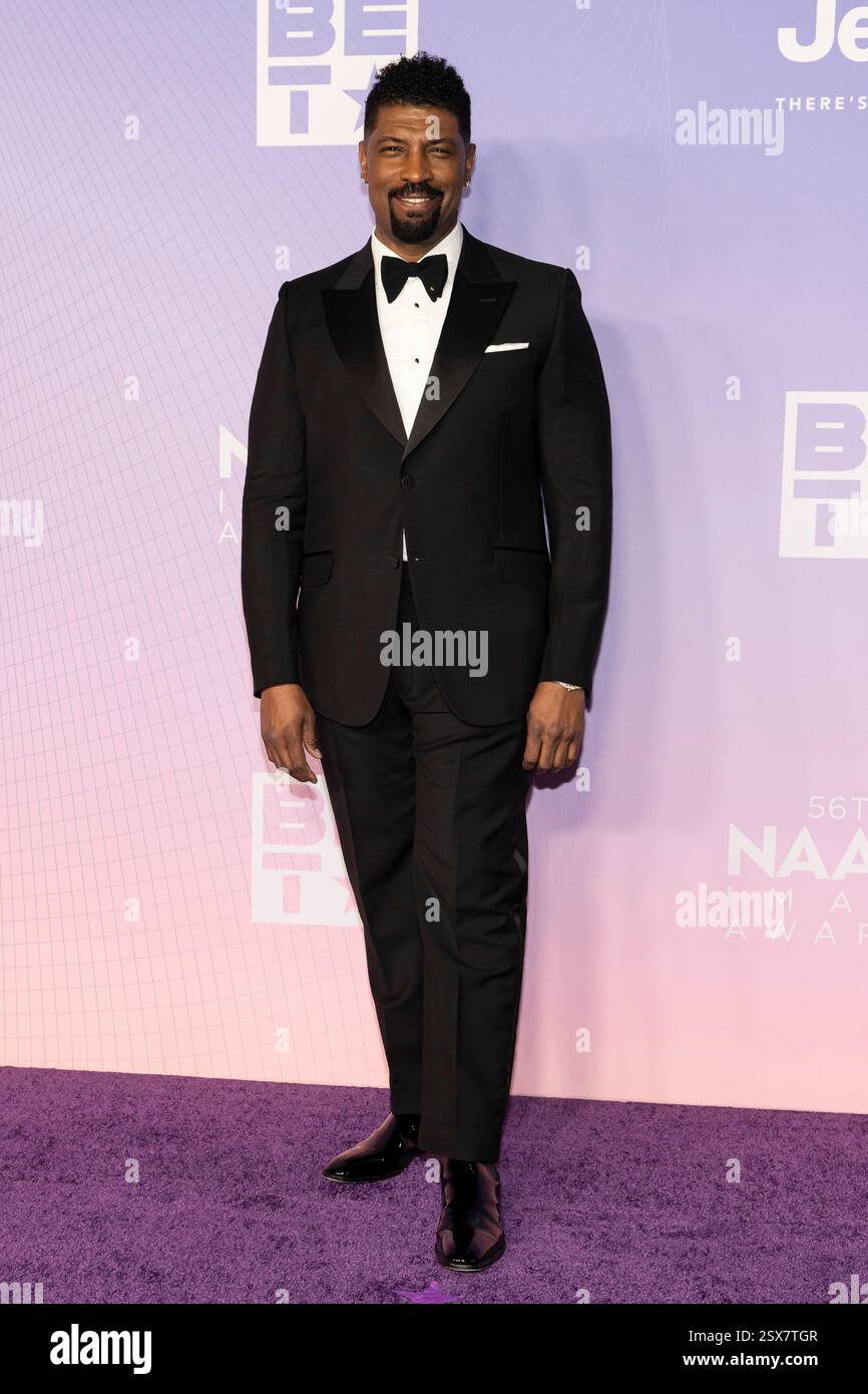 Pasadena, USA. 22nd Feb, 2025. Deon Cole attends the arrivals of the “56th NAACP Image Awards ...