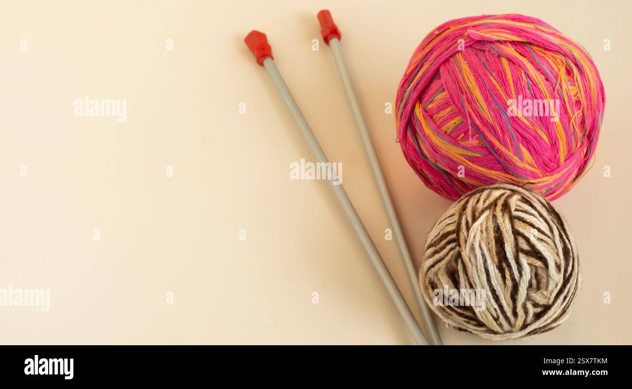 Light colored sweater hi-res stock photography and images - Alamy