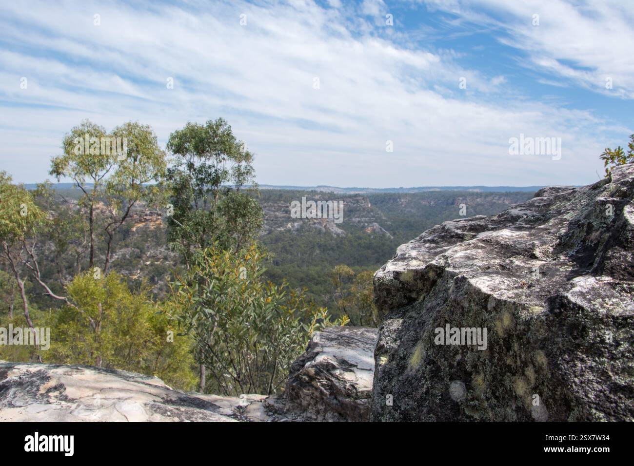 Mountain ranges silhouette rock hi-res stock photography and images - Alamy