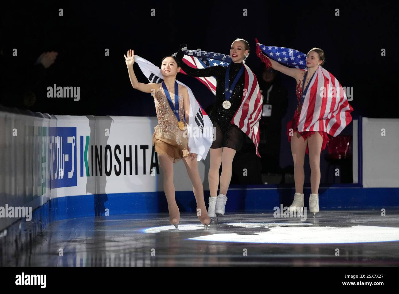 Gold medalist Kim Chae-yeon of South Korea, left, silver medalist ...