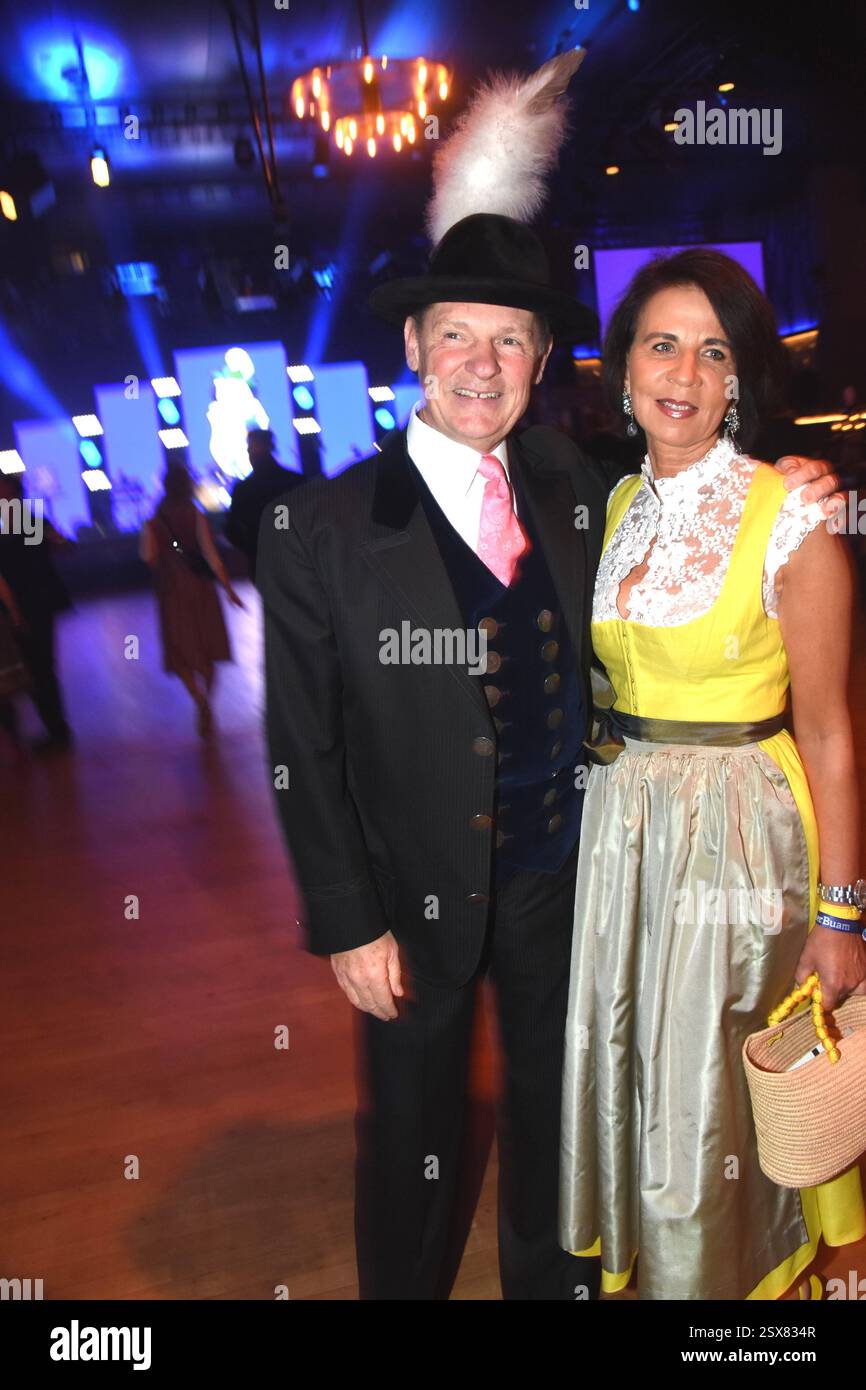 Dr Johannes Zwick Anja Weber Muenchen 21.02.2025 Paulaner am ...