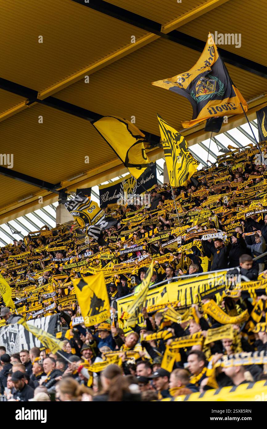 Aachen, Deutschland. 22nd Feb, 2025. Fankurve von Alemannia Aachen TSV ...