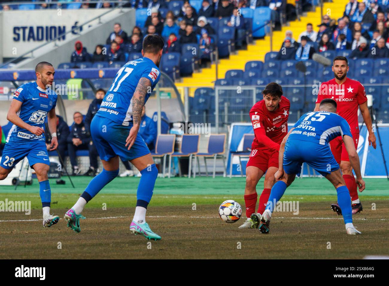 Podanie hi-res stock photography and images - Alamy