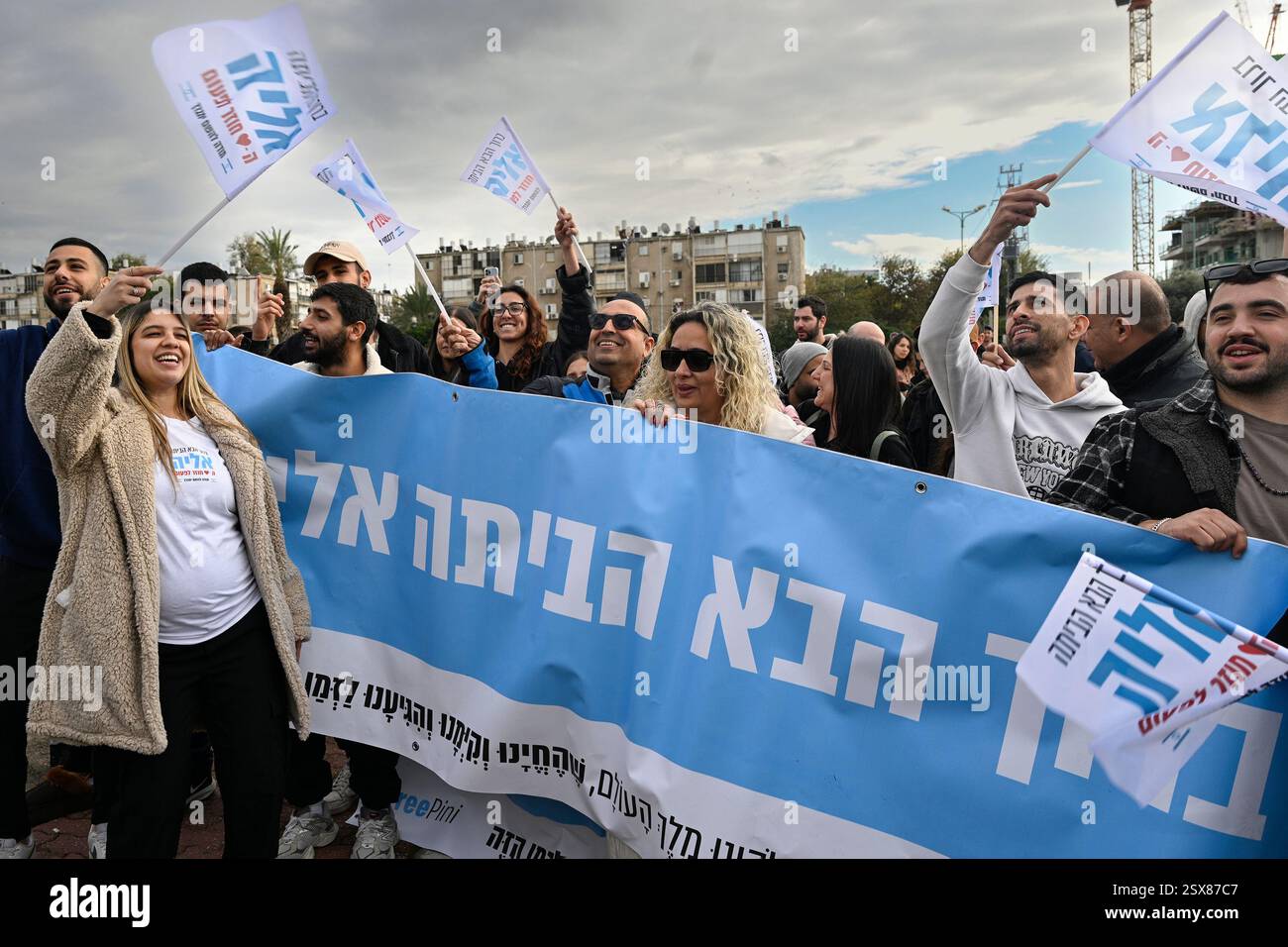 Welcome back 2025 hi-res stock photography and images - Alamy