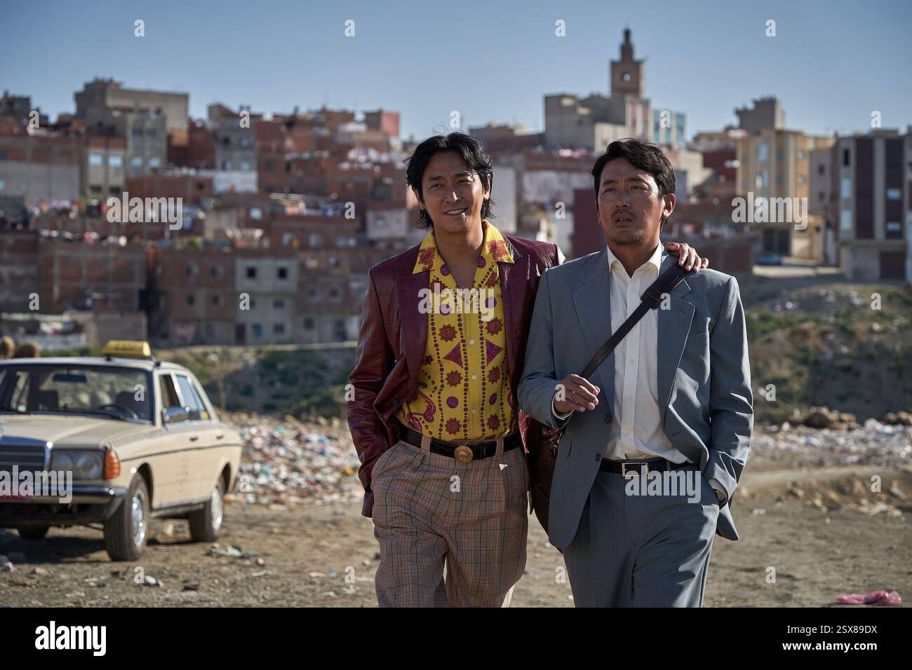 JU JI-HOON and HA JUNG-WOO in RANSOMED (2023) -Original title: BI-GONG ...