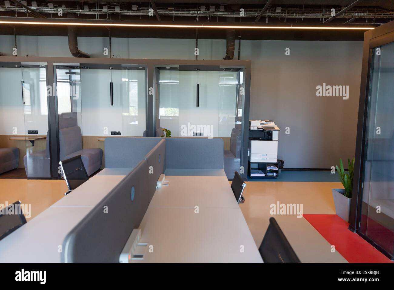 Workplaces office interior without people Stock Photo - Alamy