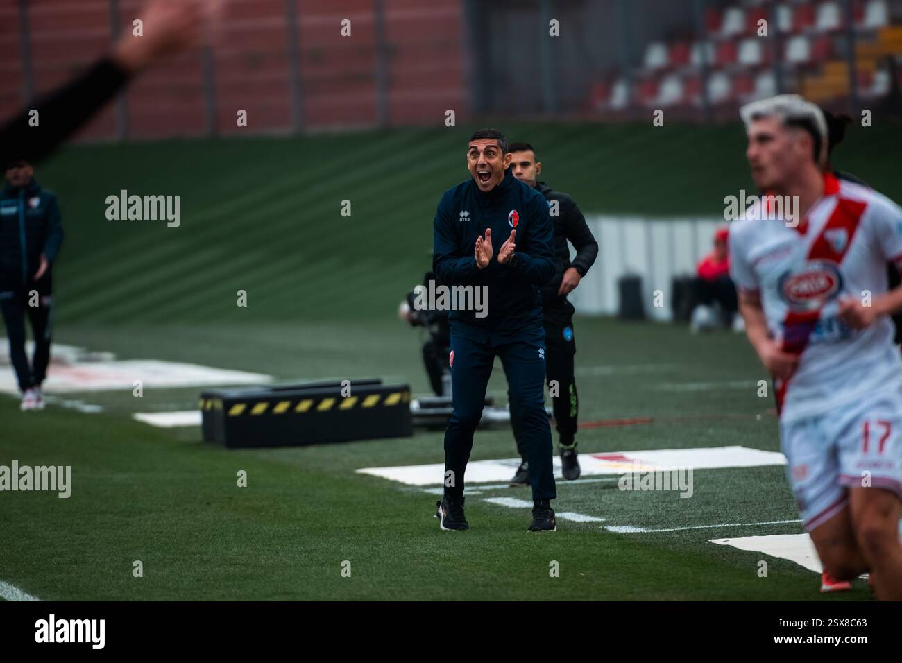 SSC Bari head coach Moreno Longo during the Italian Serie B match between Mantova 1911 vs SSC ...