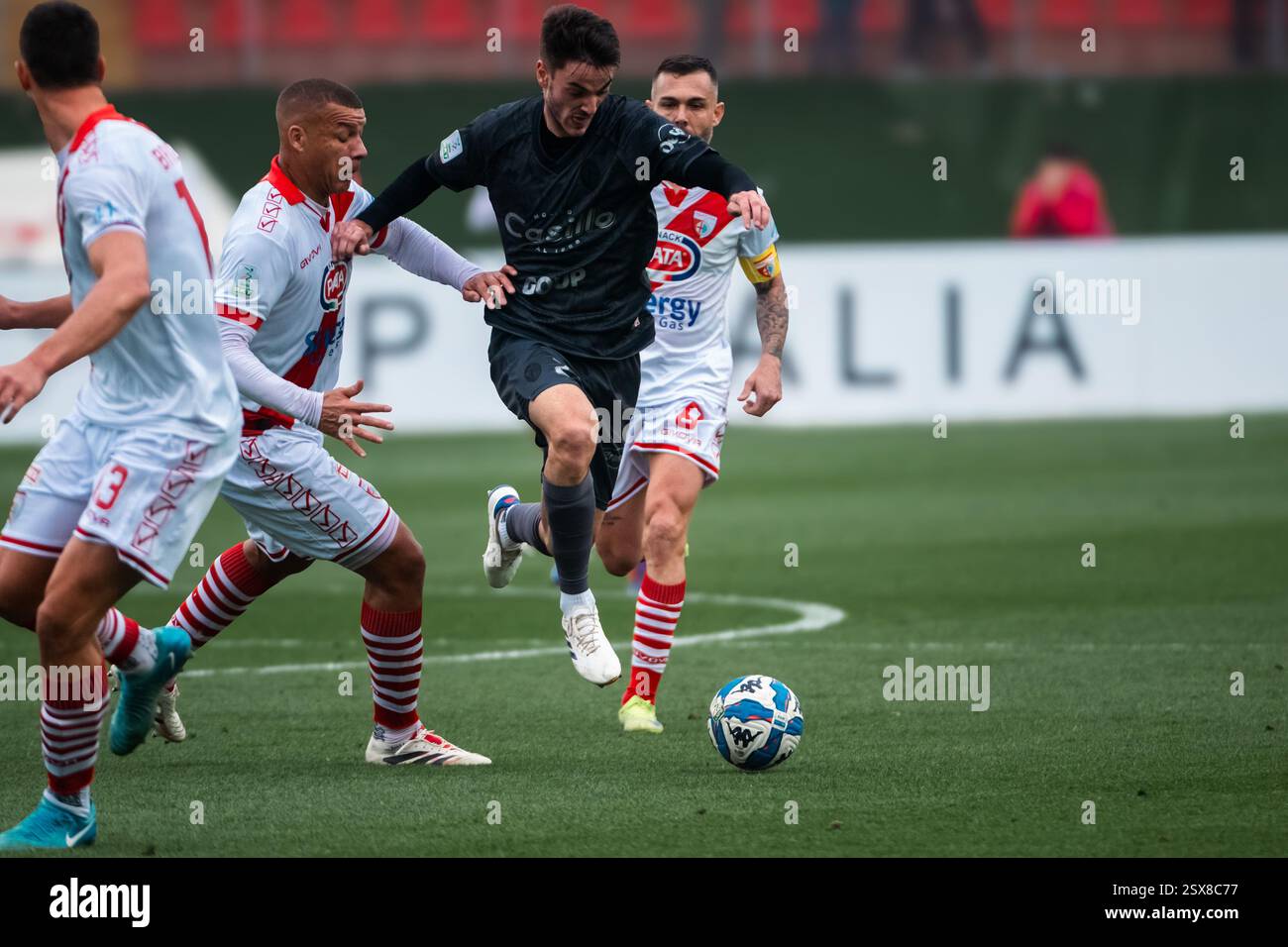 Mantova, Italy. 22nd Feb, 2025. Giulio Maggiore of SSC Bari during the Italian Serie B match ...