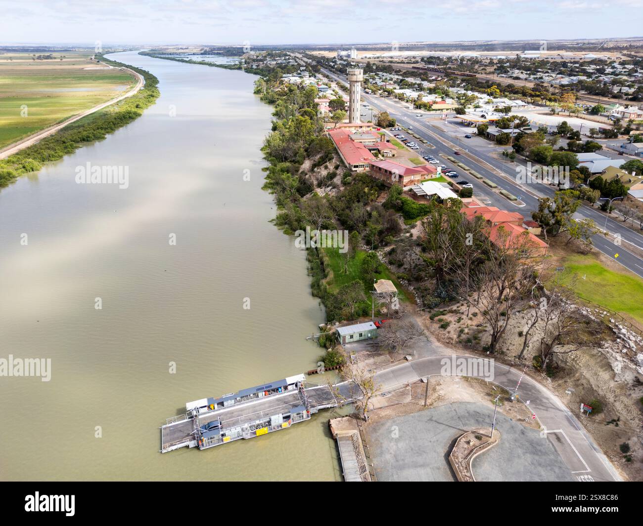 Aerial view of the Murray River at Tailem Bend with the ferry loading ...