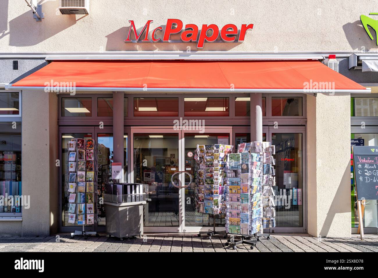 Mcpaper hi-res stock photography and images - Alamy