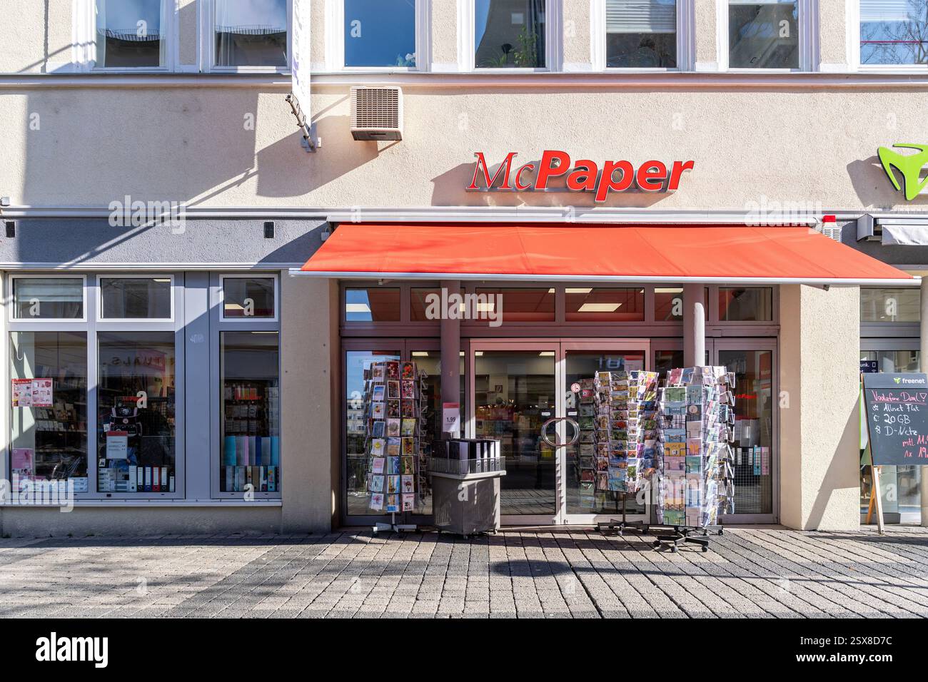 Mcpaper hi-res stock photography and images - Alamy