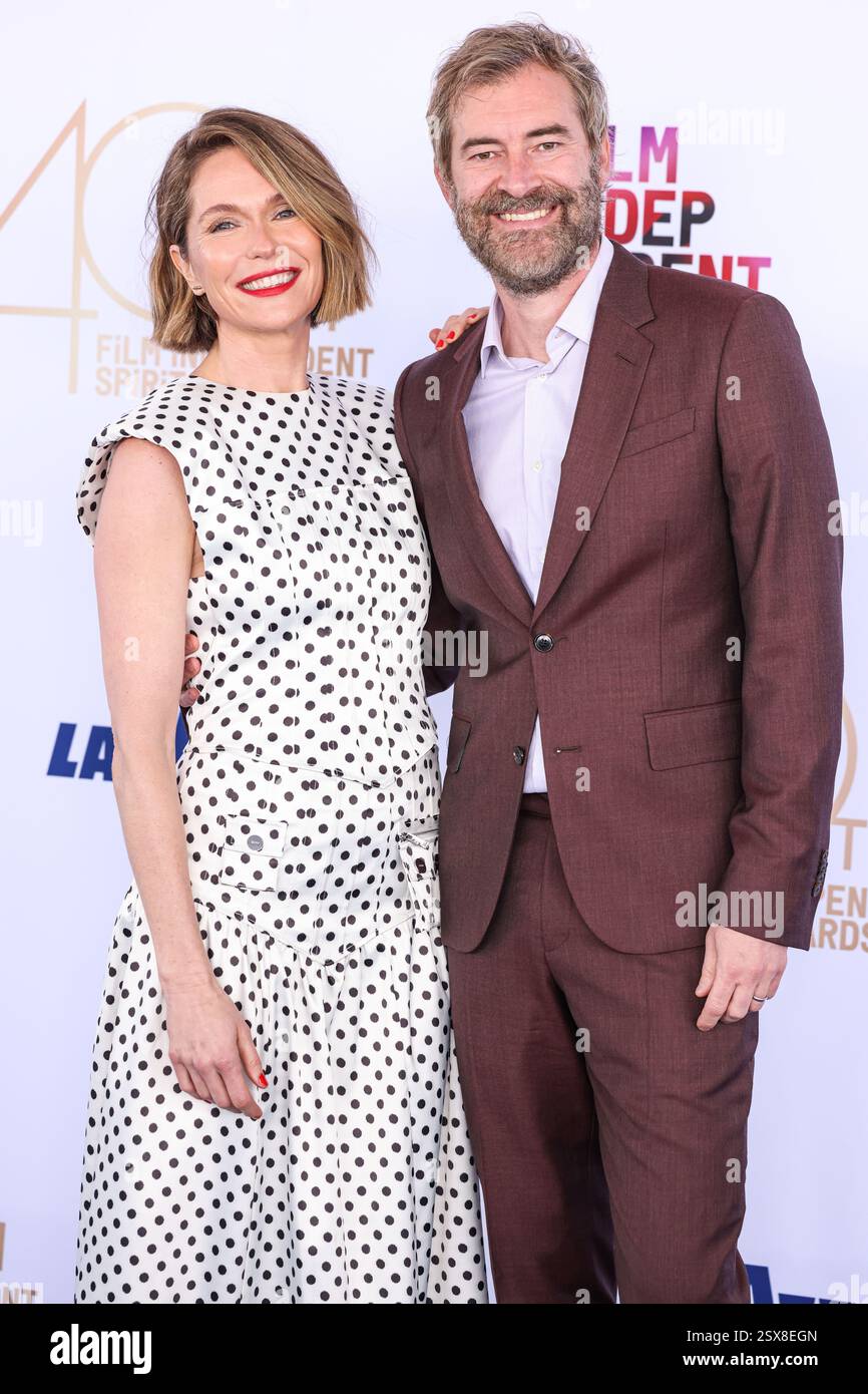 SANTA MONICA, LOS ANGELES, CALIFORNIA, USA - FEBRUARY 22: Katie Aselton ...