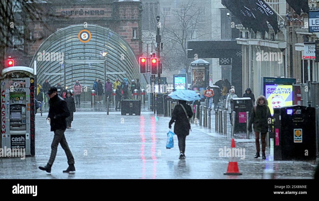 Glasgow, Scotland, UK. 23rd February, 2025. UK Weather: Cold and wet ...
