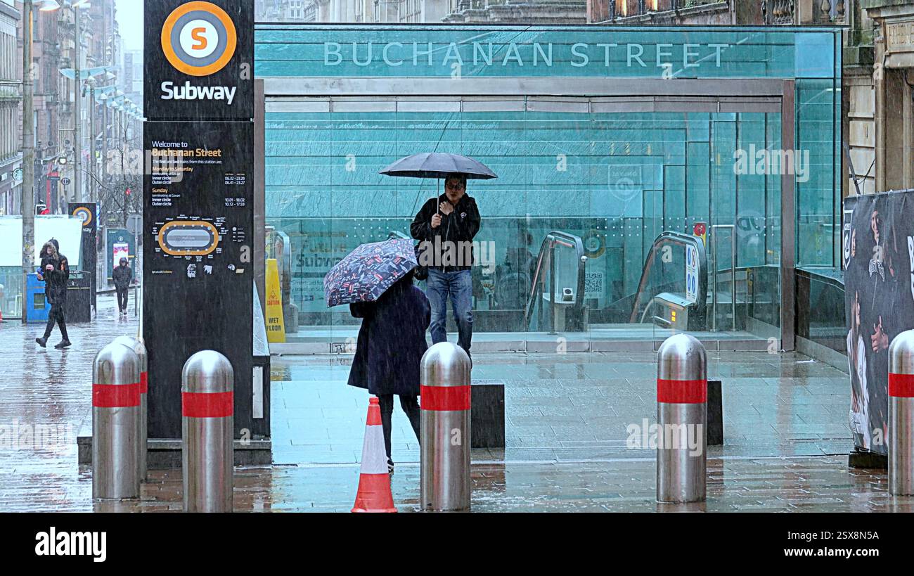 Glasgow, Scotland, UK. 23rd February, 2025. UK Weather: Cold and wet ...