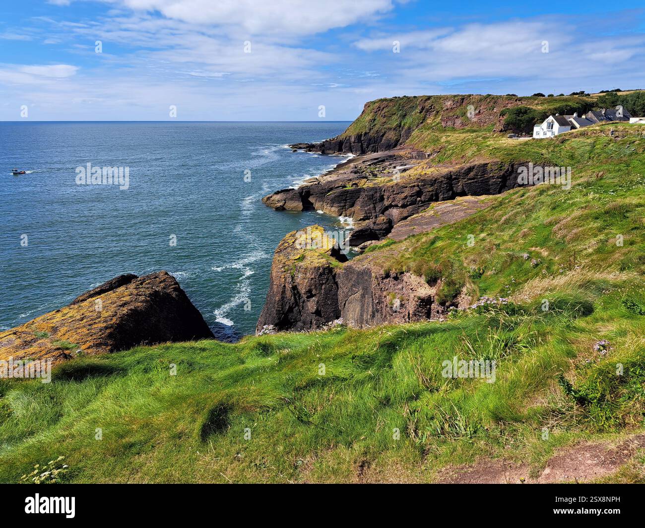 Lighthouse on west pier smartphone stock photos and images - Alamy